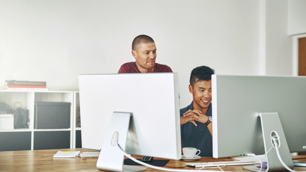 6 Best Strategies for Managing Multiple Projects in 2024: Stay on Track